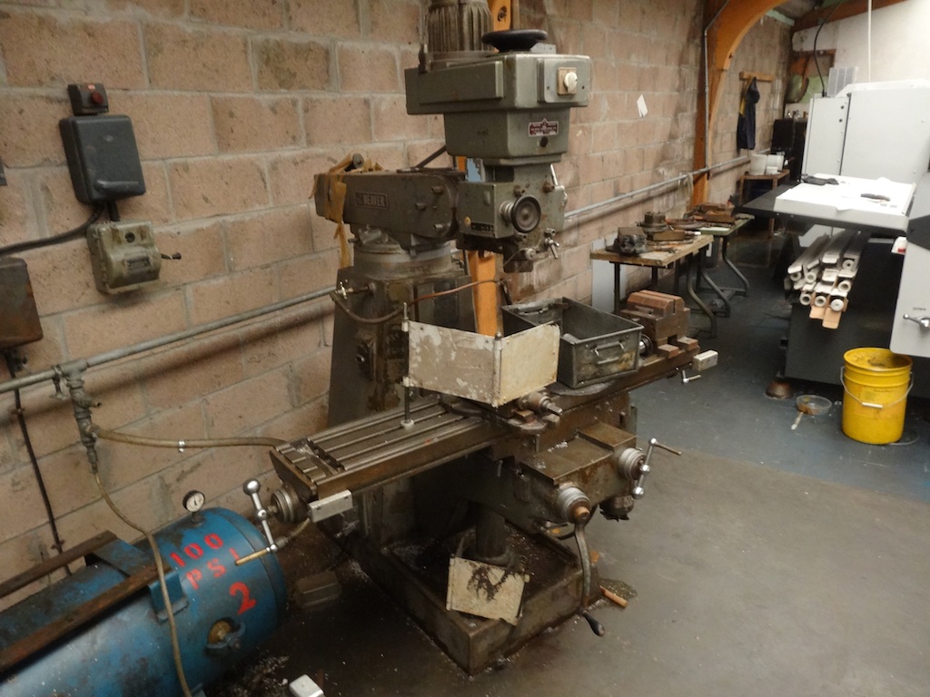 Beaver Milling machine - 1st Machinery