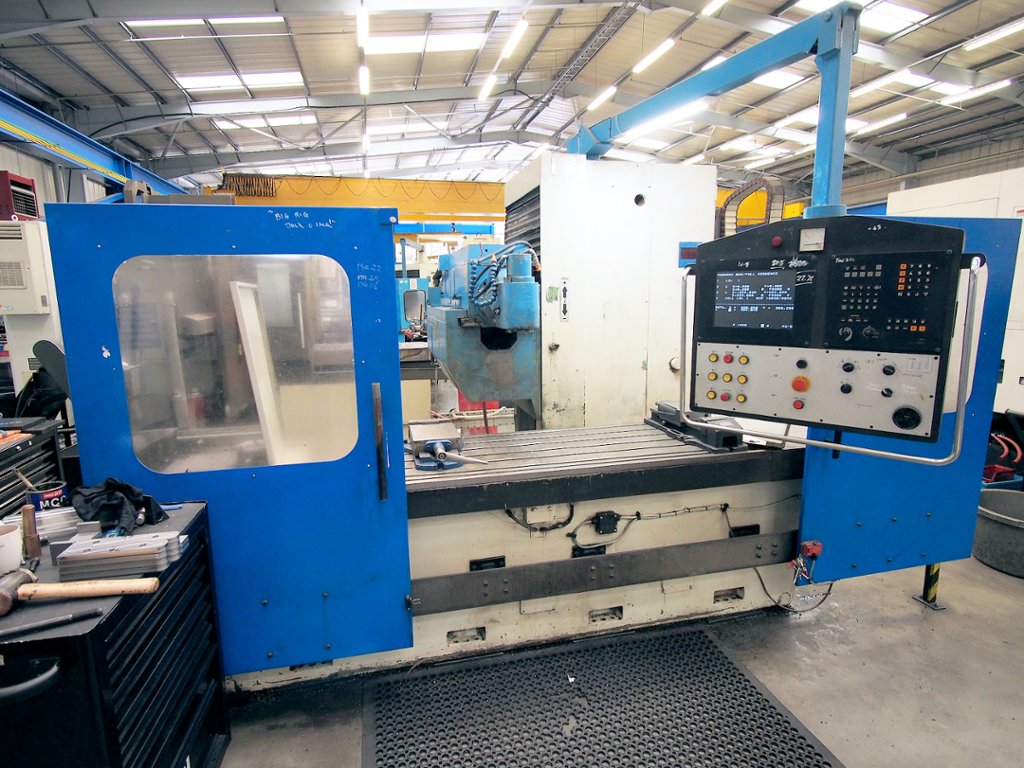 Correa A-16 CNC Milling Machine (1989) - 1st Machinery