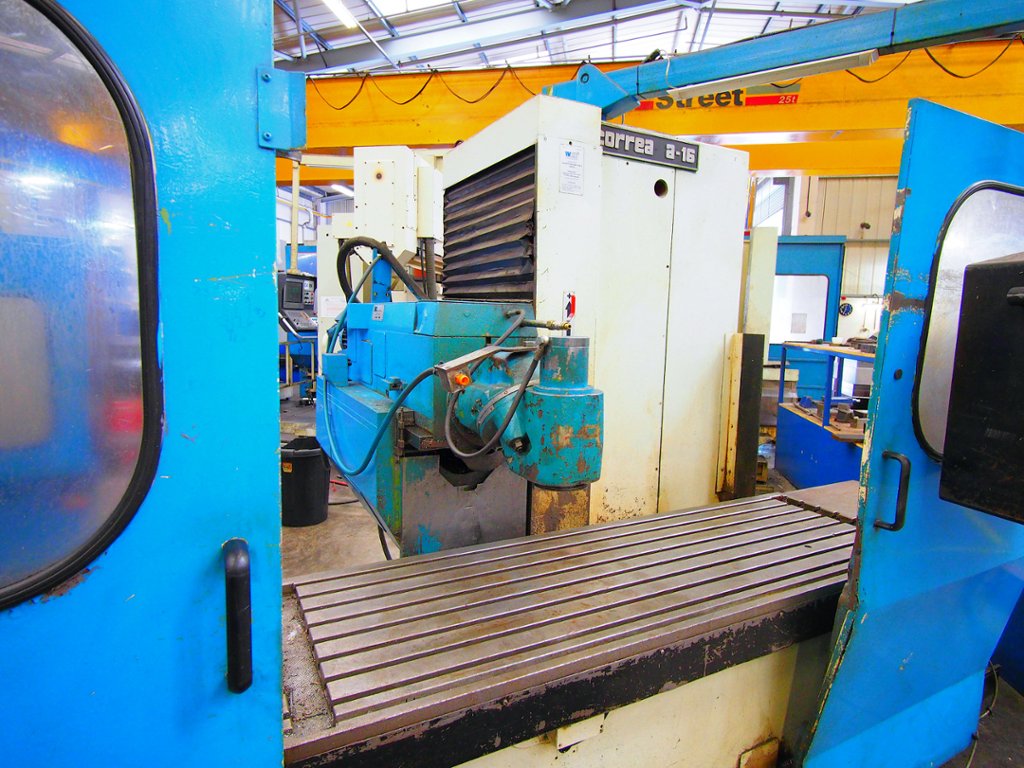 Correa CF-17 CNC Milling Machine - 1st Machinery