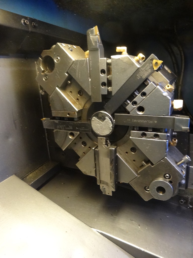 Hyundai Quick Turn 18 N (1995) - 1st Machinery