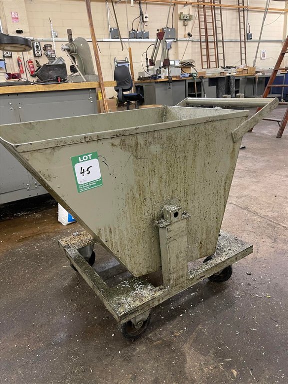 Tipping swarf skip on wheels - 1st Machinery