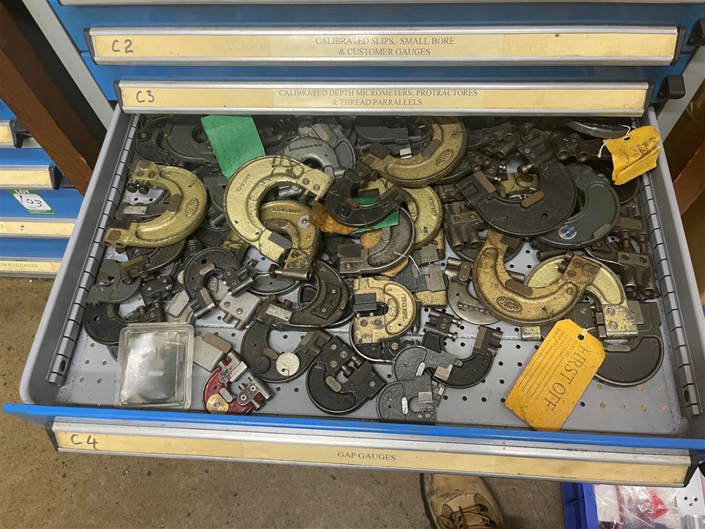 Bott Compact Cabinet with Measuring Equipment - 1st Machinery