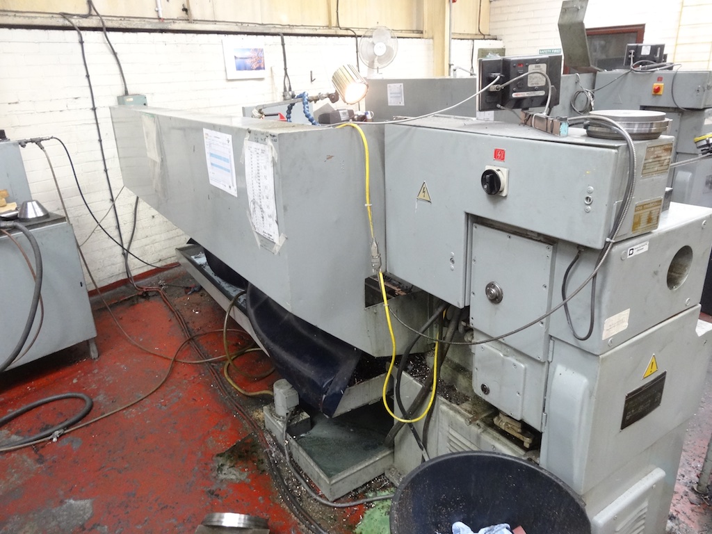 TOS SN40C Lathe (1) - 1st Machinery